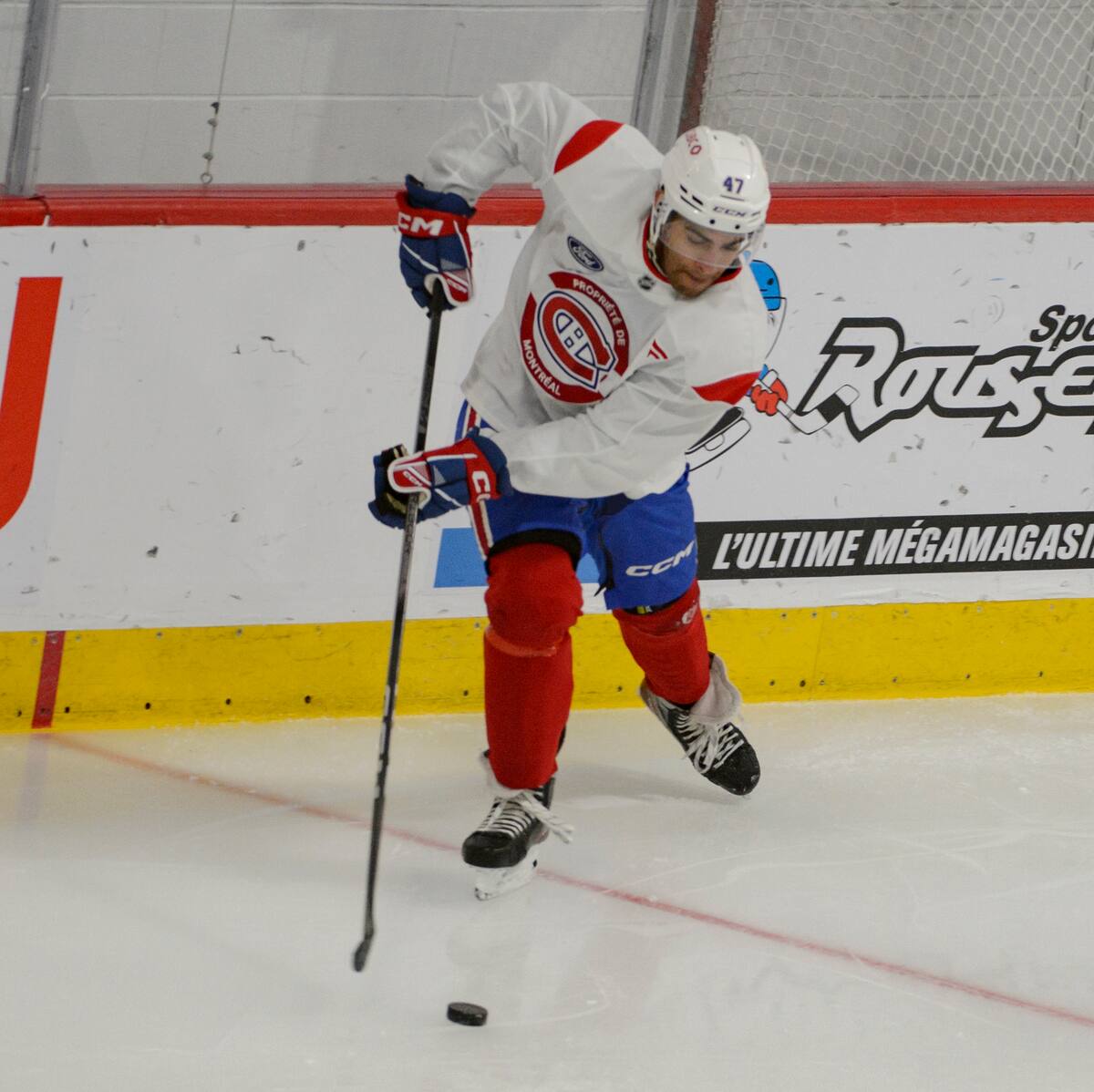 Lutte chez les défenseurs: Justin Barron et Jayden Struble, les deux ...