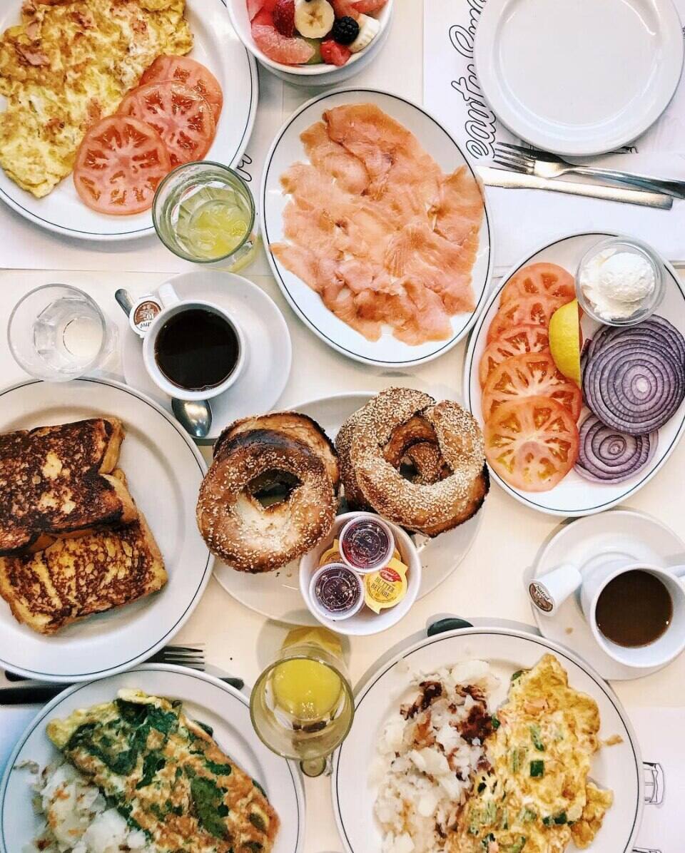 10 restaurants du Plateau qui servent les meilleurs brunchs | 24 heures