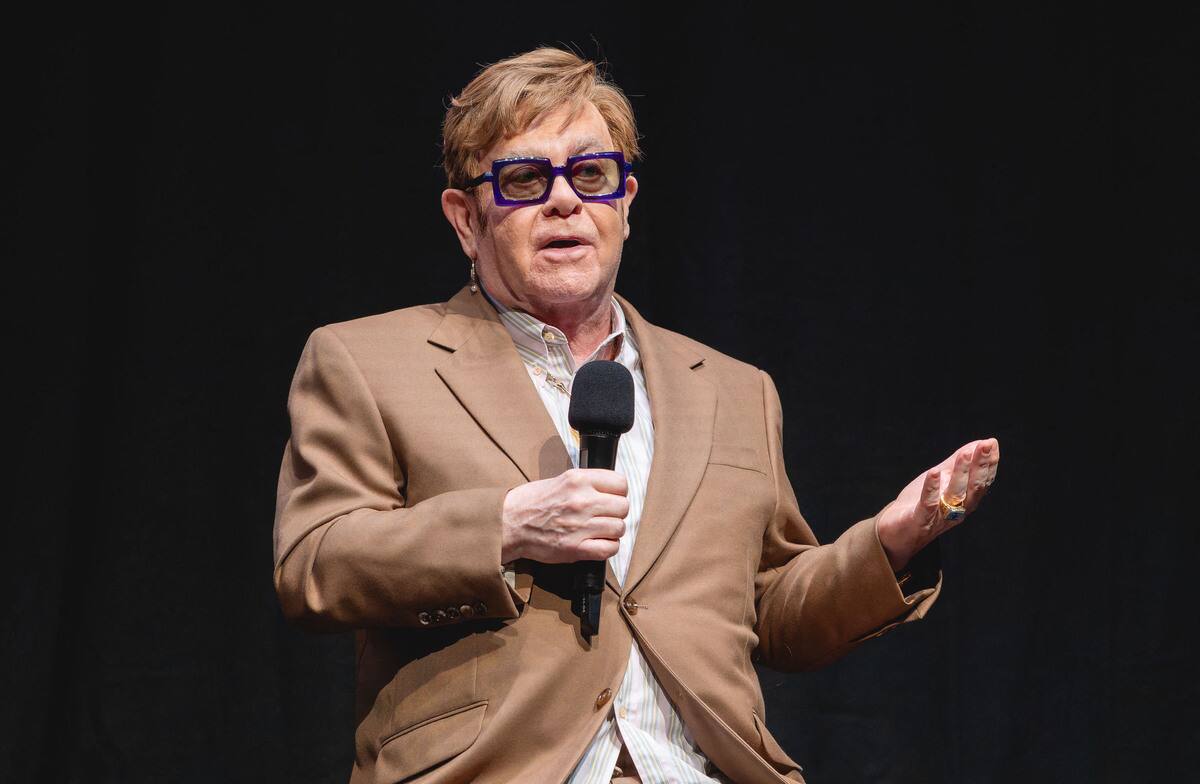 Le nouvel album d'Elton John disponible le 4 avril | JDM
