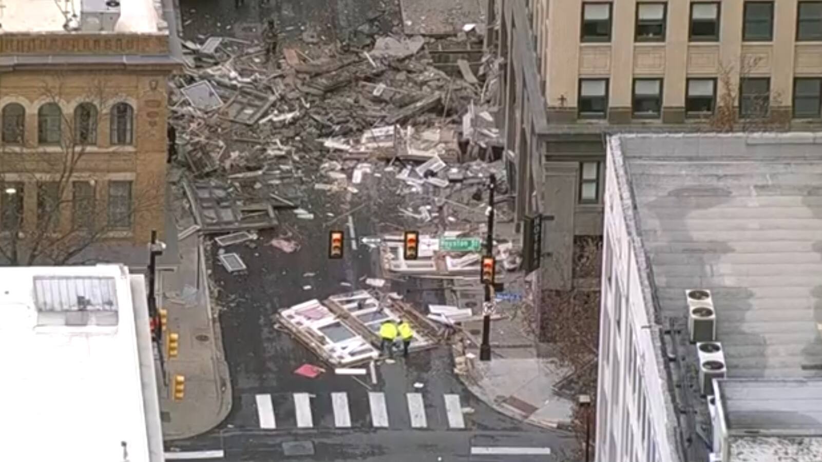 Une explosion détruit un hôtel au Texas | TVA Nouvelles