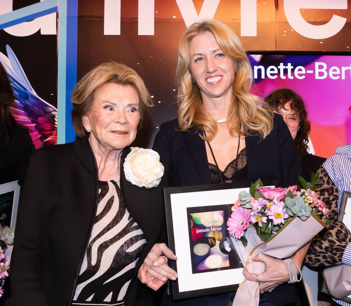 Salon du livre de Montréal: Marie-Hélène Larochelle remporte le Prix ...