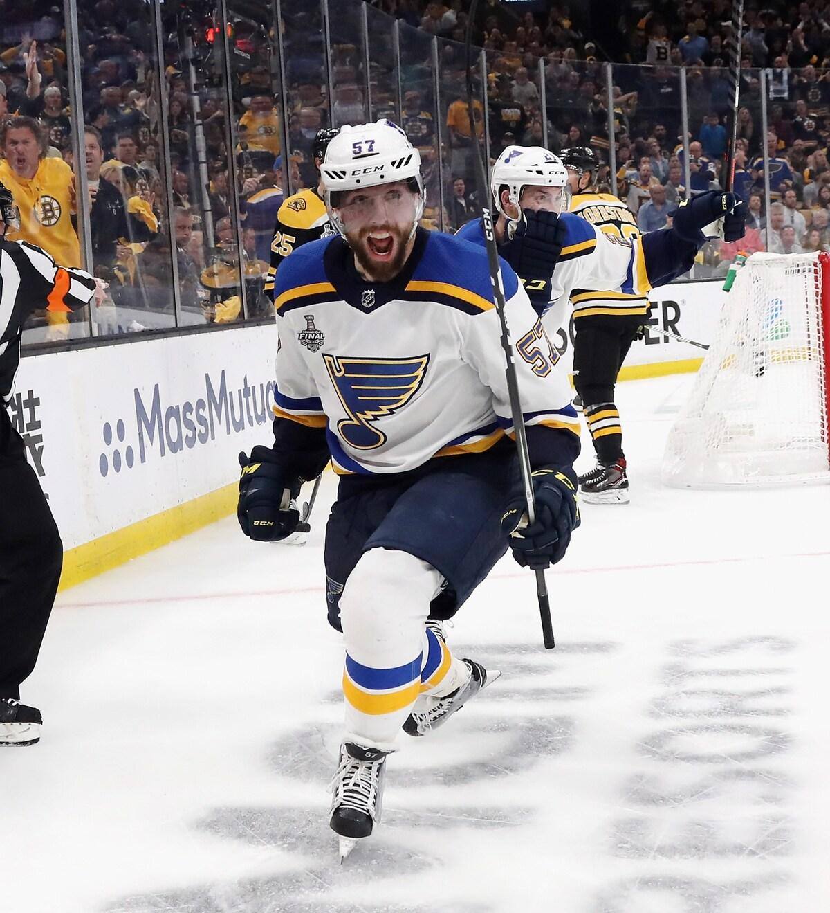 Une autre victoire signée David Perron | JDQ