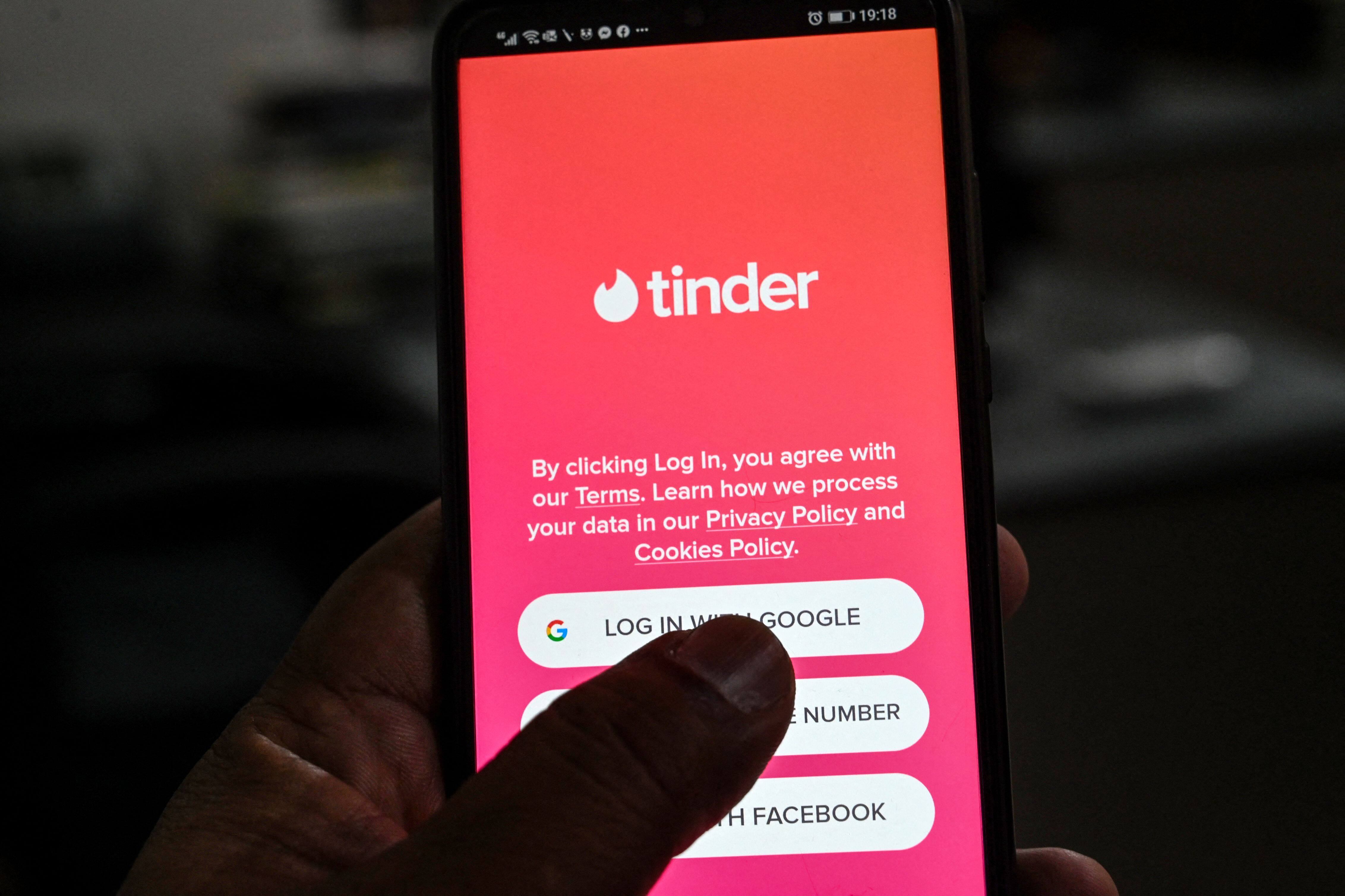 Les utilisateurs de Tinder pourront vérifier le casier judiciaire de ...