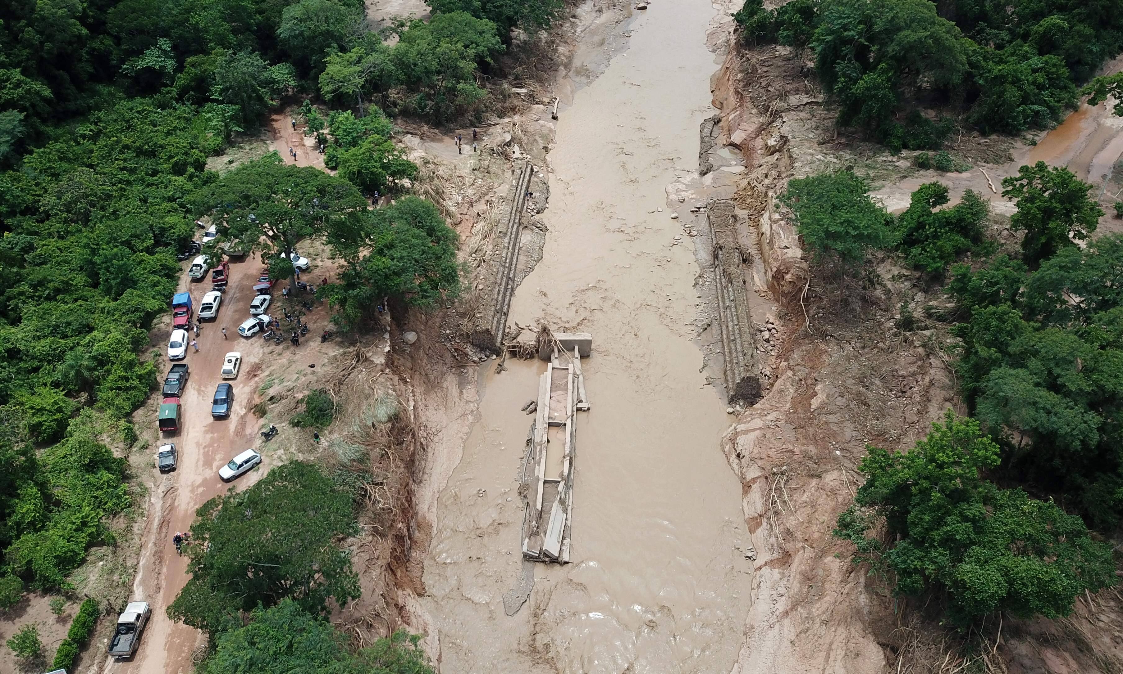 Crue d'une rivière en Bolivie: nouveau bilan d'au moins 20 morts | JDM