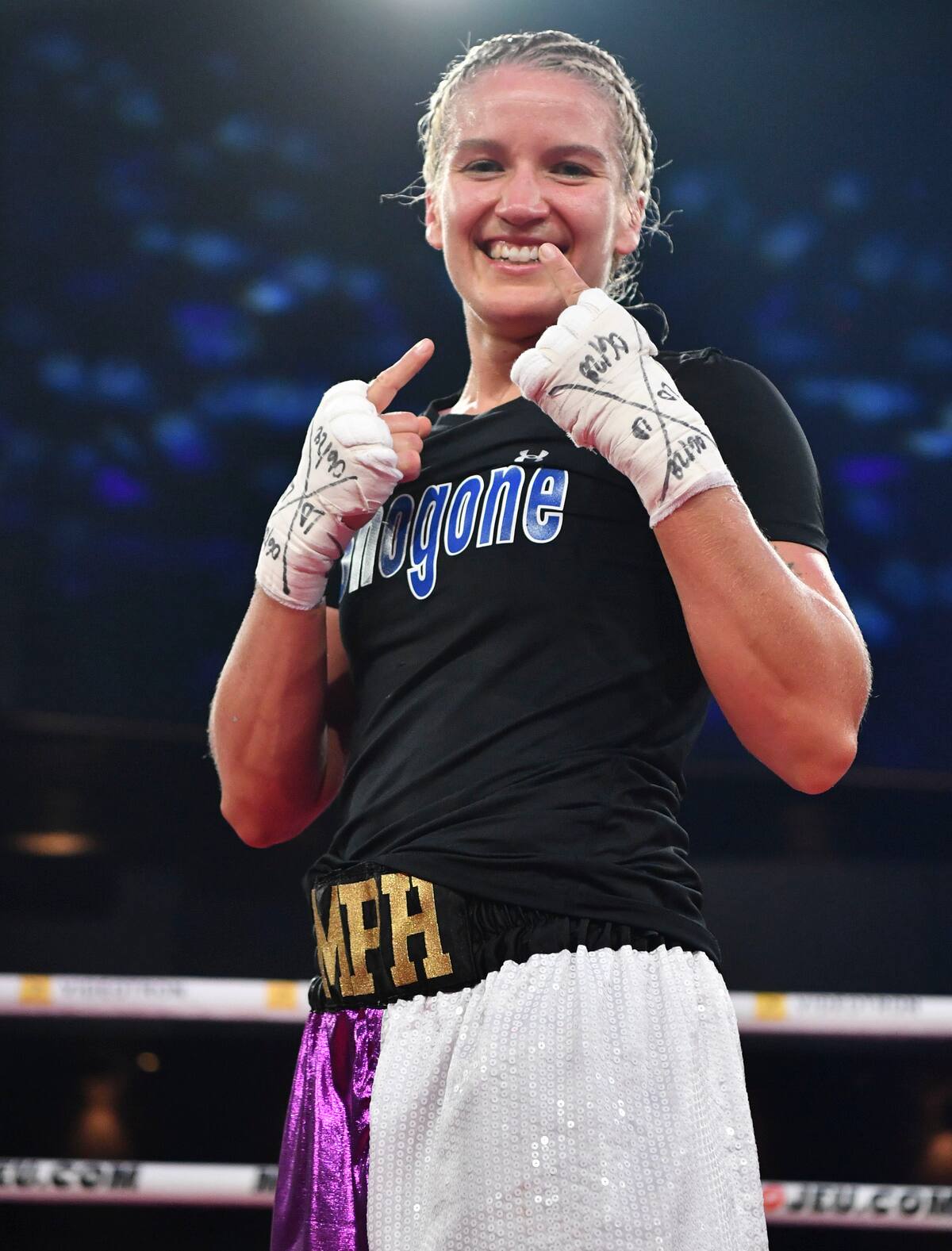 Marie-Pier Houle remporte un combat significatif - TVA Sports