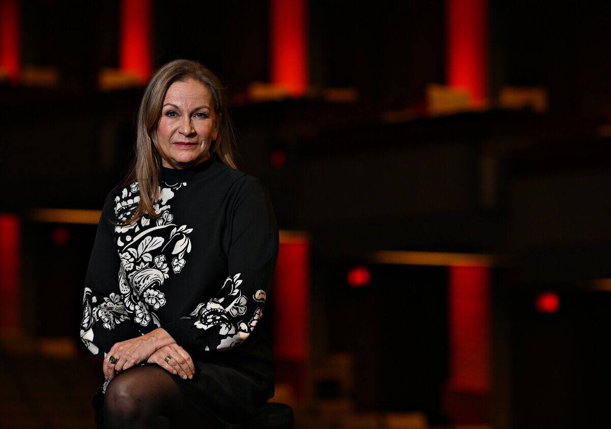 Le Carnet de Karine: la PDG du Grand Théâtre, Annie Talbot, fait ...