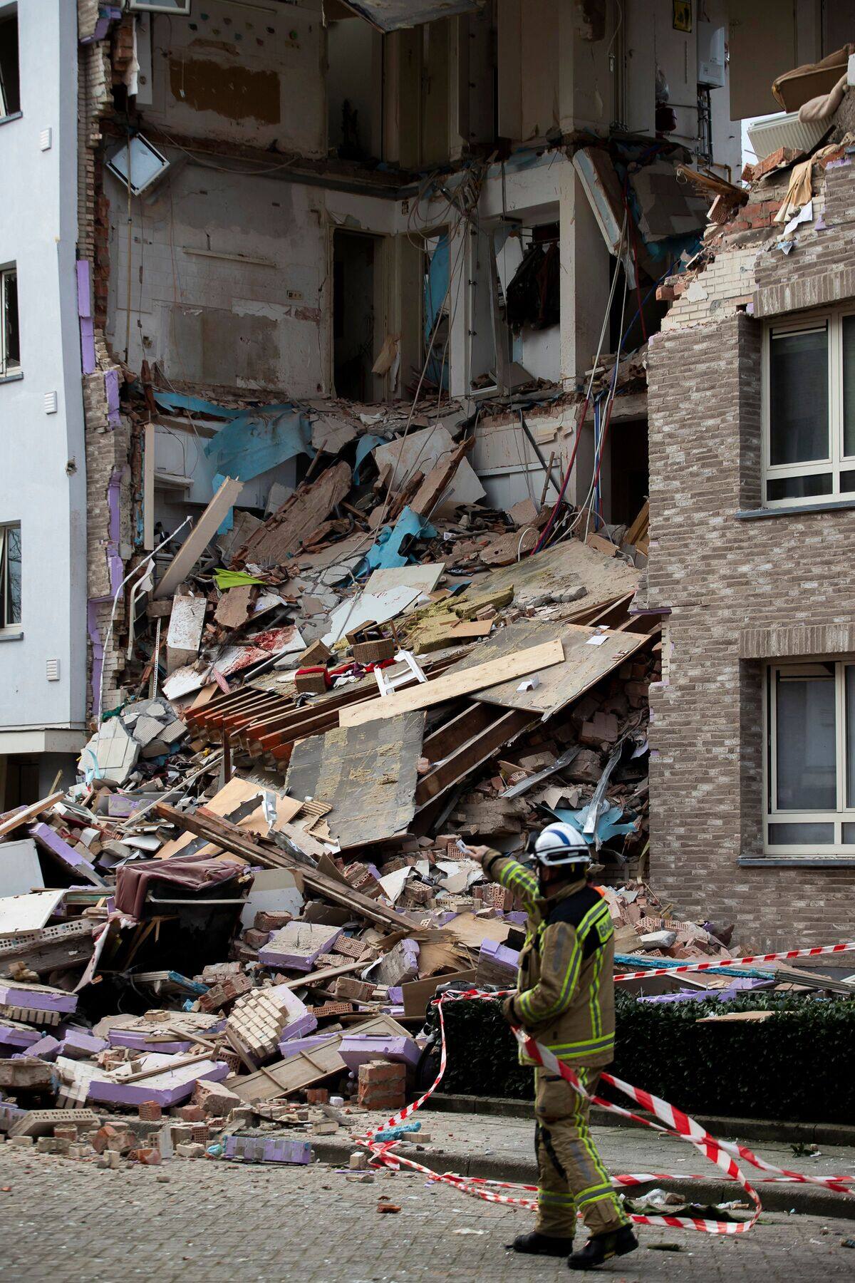 Belgique: quatre morts dans une explosion due au gaz | TVA Nouvelles