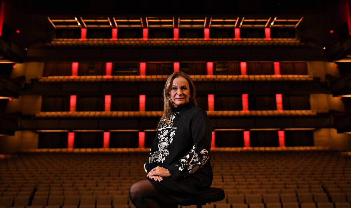 Le Carnet de Karine: la PDG du Grand Théâtre, Annie Talbot, fait ...