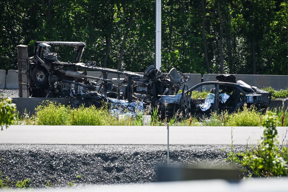 Trois morts dans un terrible accident à Laval | JDM