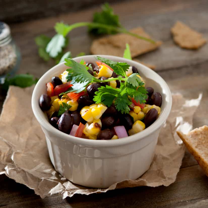 Salsa au maïs et aux haricots noirs | Coup de pouce