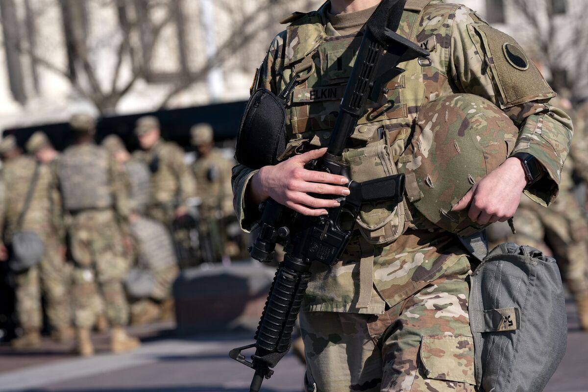 La Garde nationale américaine: des réservistes très sollicités | TVA ...