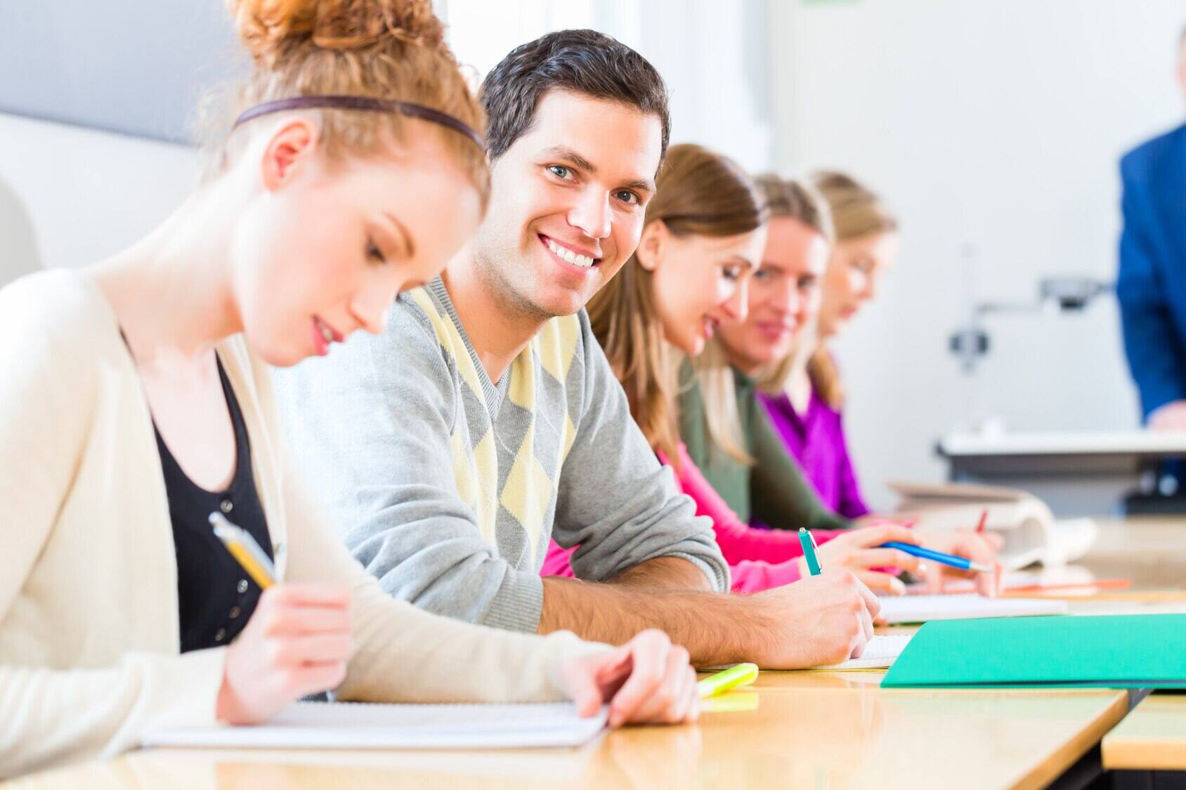 Quelles formations pour les éducateurs spécialisés ? | 24 heures