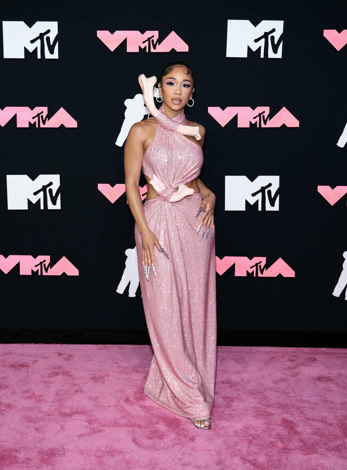 VMAs 2023: voici les looks les plus sexy des stars aperçues sur le ...