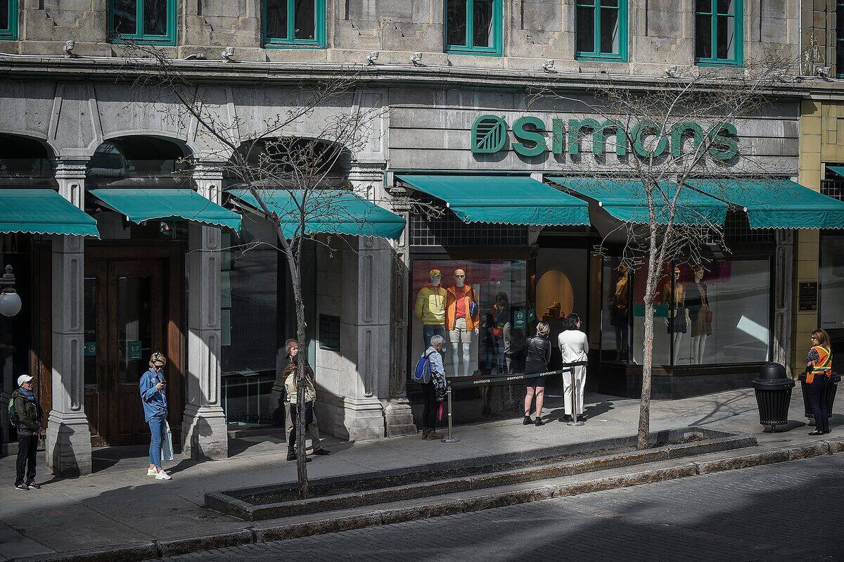 La Maison Simons ouvre ses magasins | Le Journal de Québec