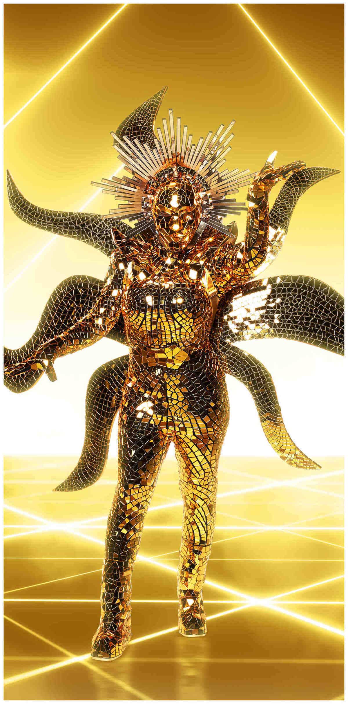 [PHOTOS] Voici les 13 costumes de la 4e saison de «Chanteurs masqués» | JDM