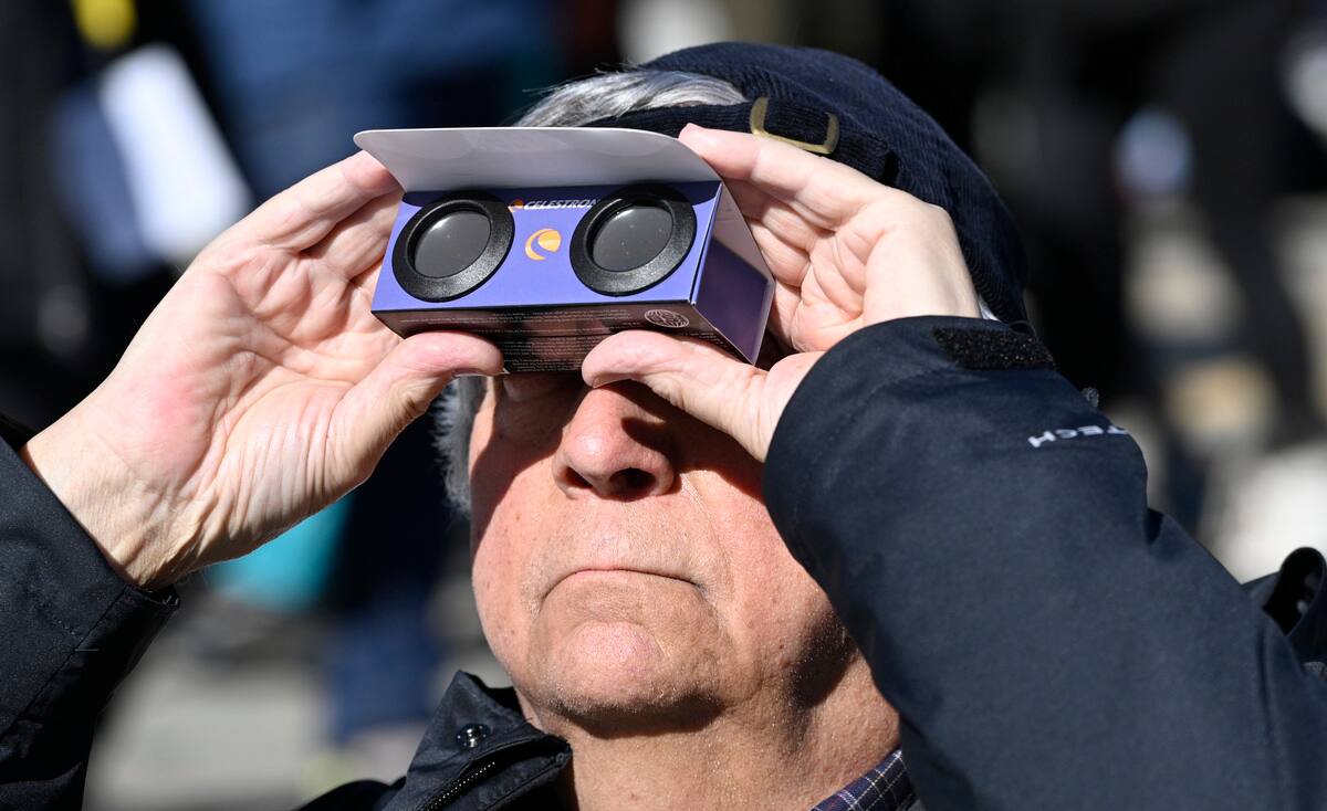 Éclipse du 8 avril: des cas de brûlures de la rétine au Québec | JDM