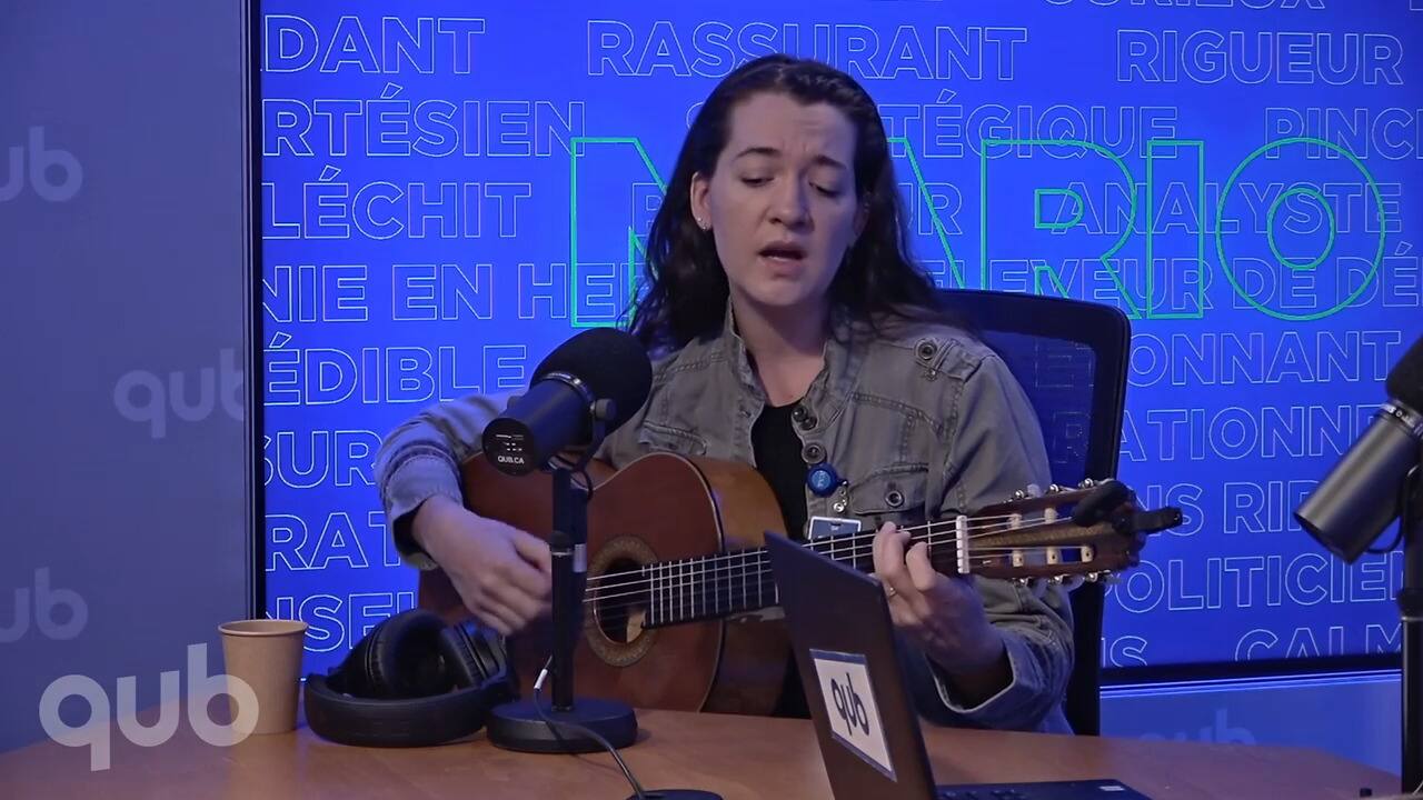[VIDÉO] Voyez l’Américaine Jaclyn Lizzi chanter «Sur mon épaule», des ...