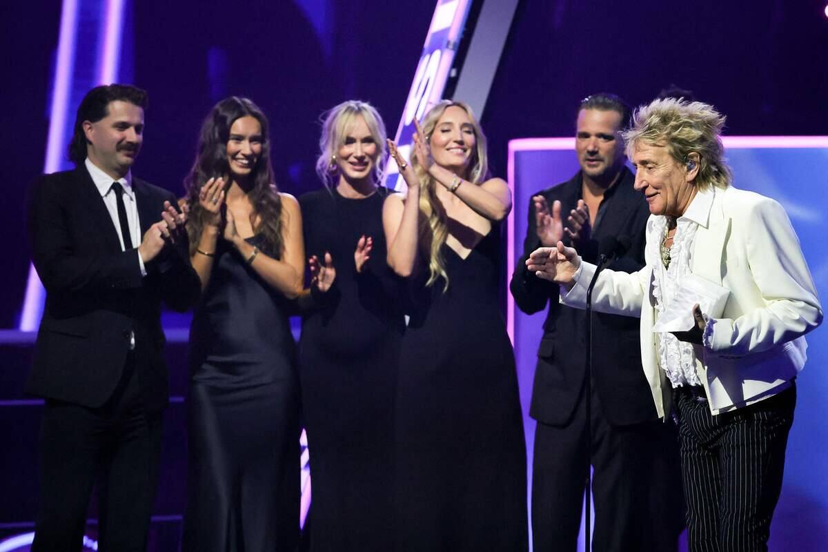 Ému, Rod Stewart, 80 ans, reçoit un prix pour l’ensemble de sa carrière ...