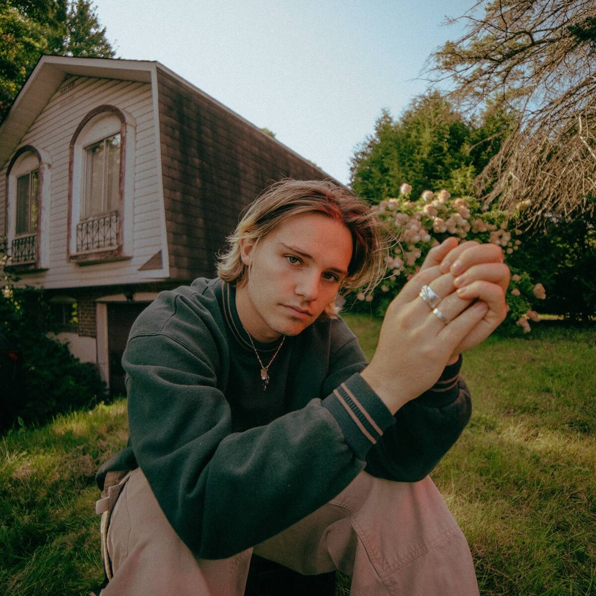 Le rappeur Aswell veut s’imposer avec son album «Banlieue» | JDM