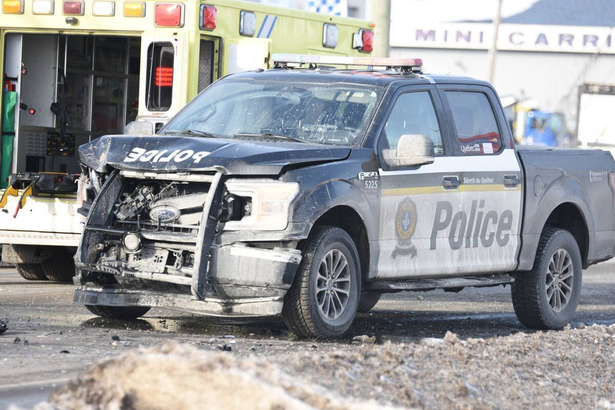 Saint-Lin–Laurentides: violent accident impliquant un véhicule de la ...
