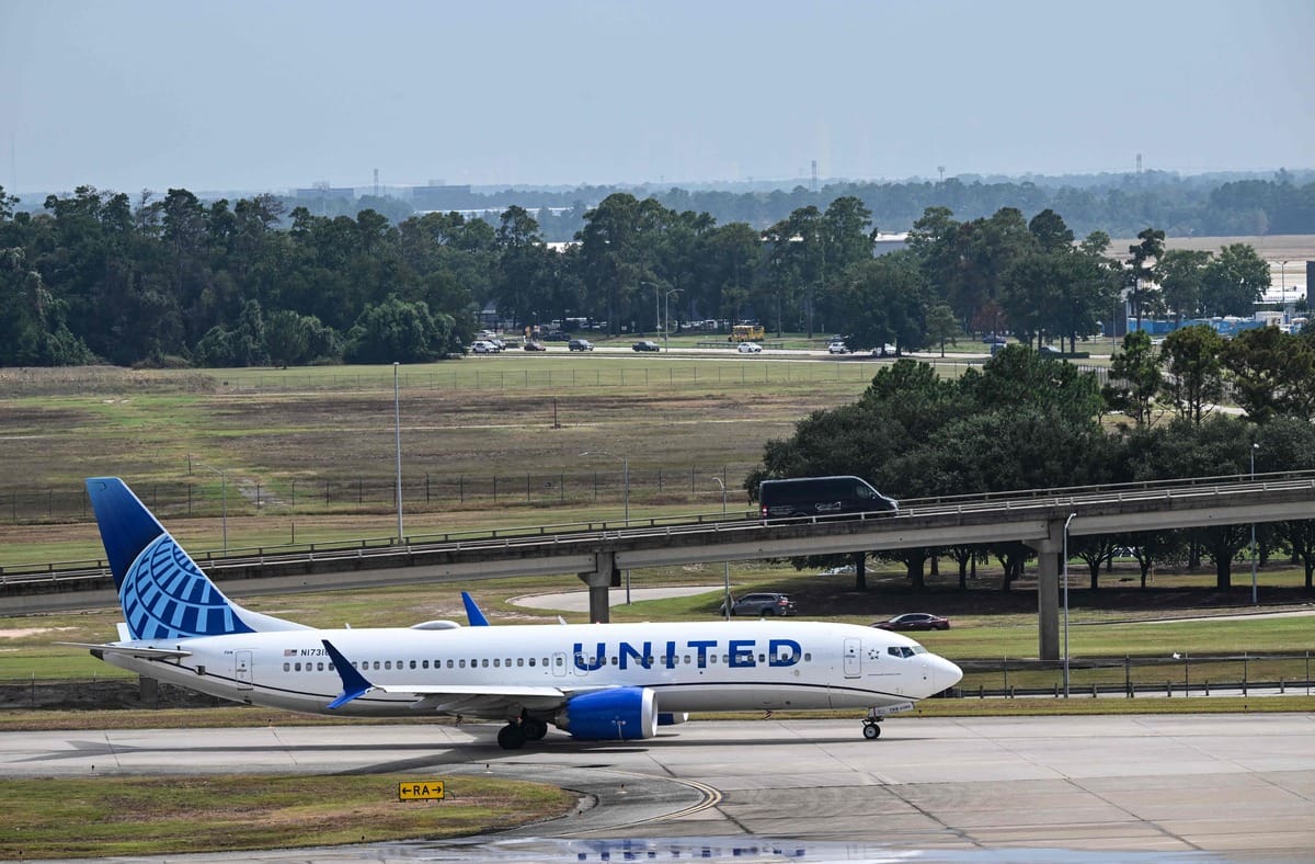 Un homme se cache dans les toilettes d’un avion après avoir utilisé une ...