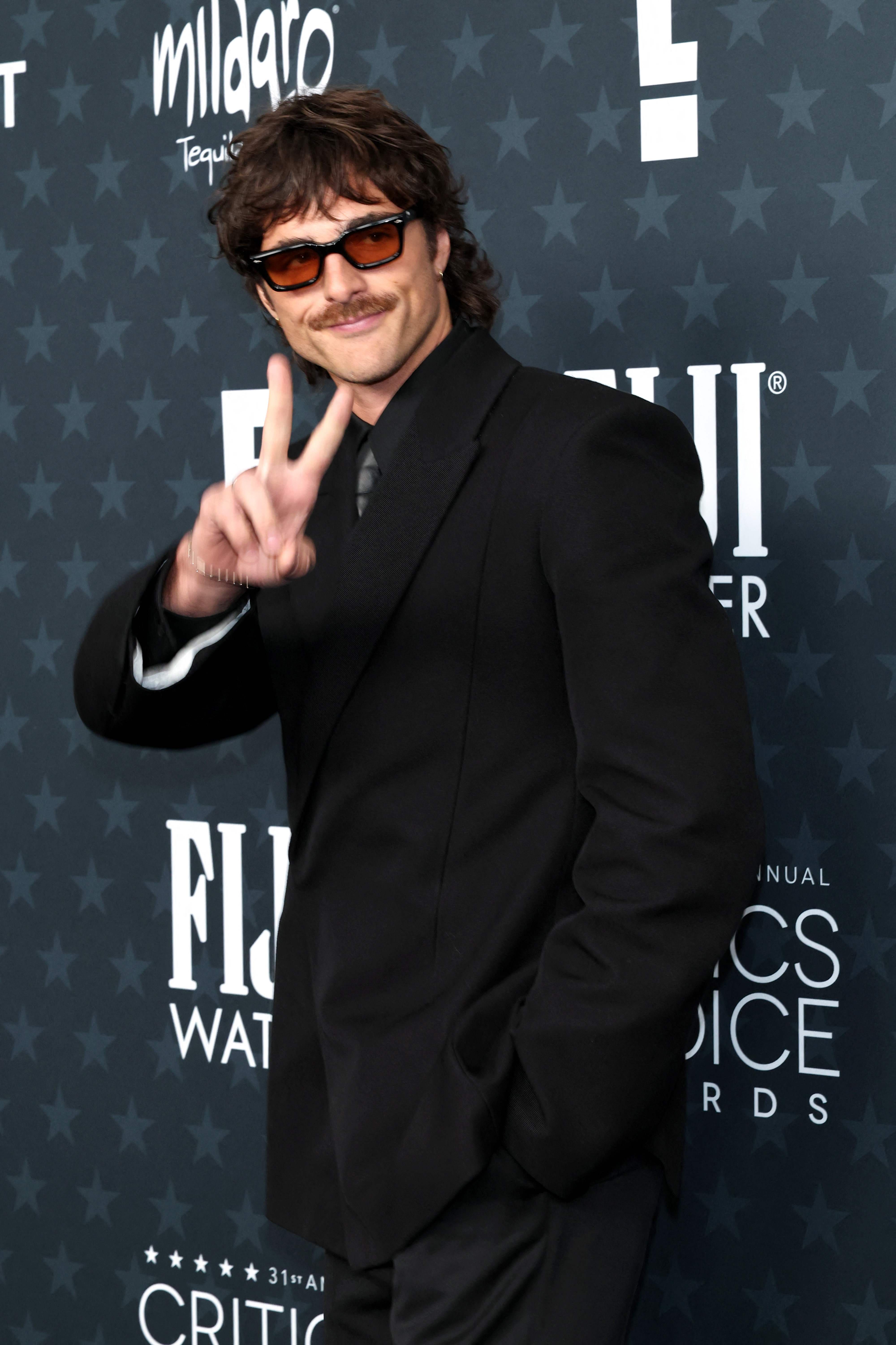 [PHOTOS] Ariana Grande, Jacob Elordi, Amanda Seyfried, Jimmy Kimmel ...