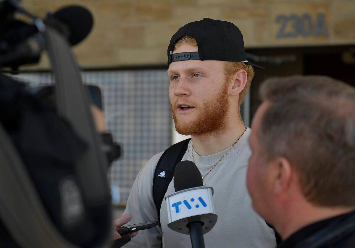 Nathan Gaucher raconte le discours inspirant de Patrick Roy - TVA Sports