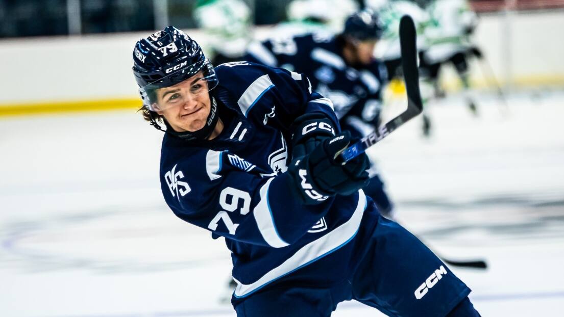 «C’est un genre de Tkachuk» : l’émergence du meilleur espoir québécois de 2023 - TVA Sports