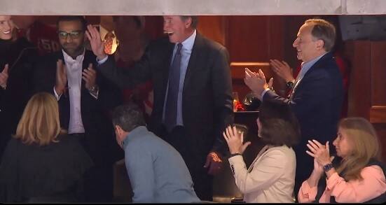 C’était bien Kash Patel, directeur du FBI, aux côtés de Wayne Gretzky ...