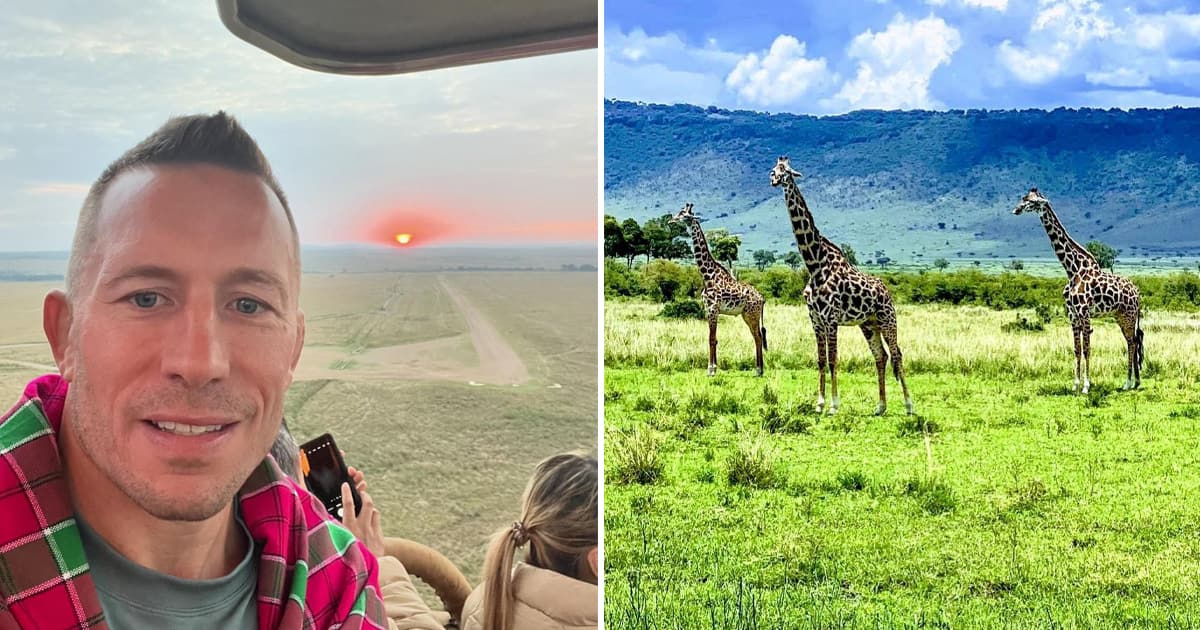 GSP pose devant son très long sapin de Noël | Le Sac de chips