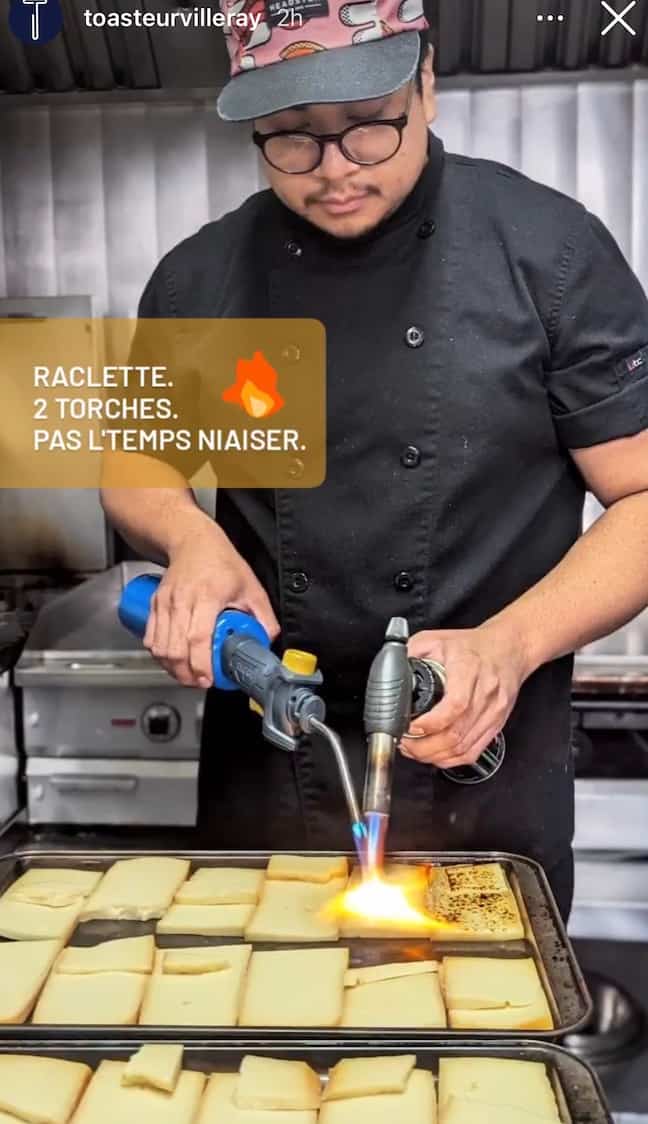 Ce restaurant de brunch montréalais sert une poutine à la raclette | 24 ...