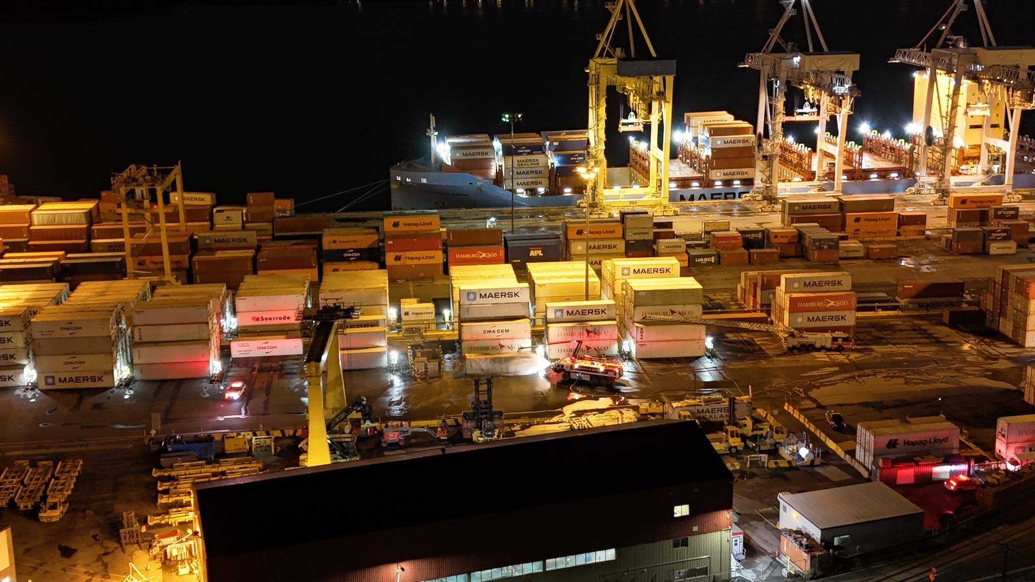 Des batteries au lithium prennent feu dans le port de Montréal | JDM