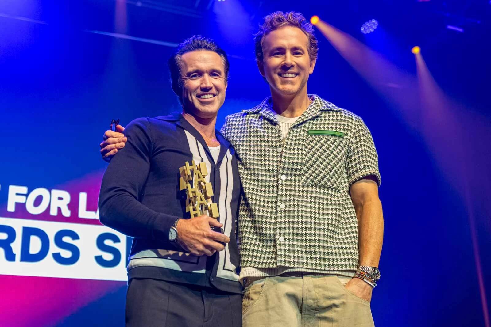 L’acteur canadien Ryan Reynolds est à Montréal pour féliciter la relève ...