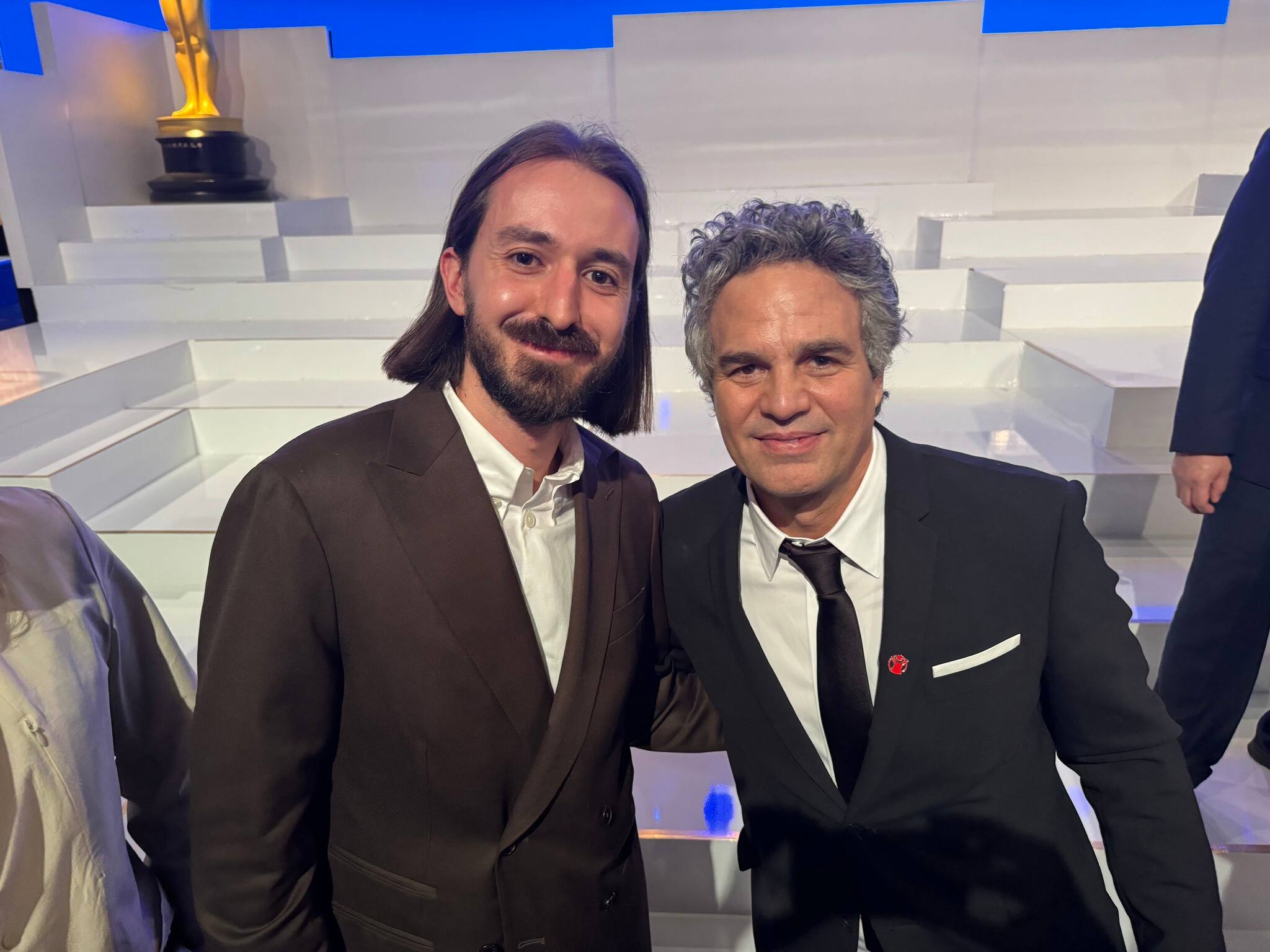 Un «selfie» avec Steven Spielberg: le cinéaste québécois Vincent René ...