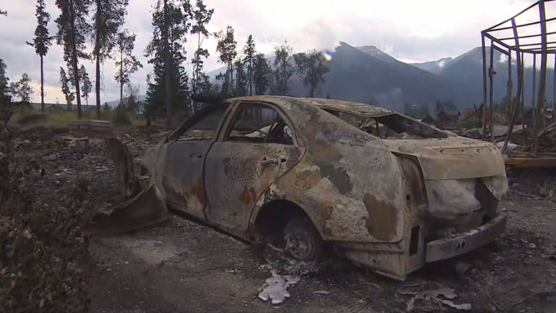 EN IMAGES | Le tiers de Jasper ravagé par les feux de forêt | JDM