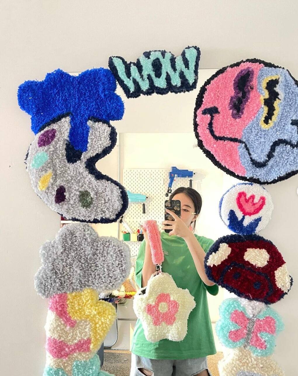 Ce studio de Montréal propose des ateliers de «tufting» pour ajouter de la couleur dans votre ...