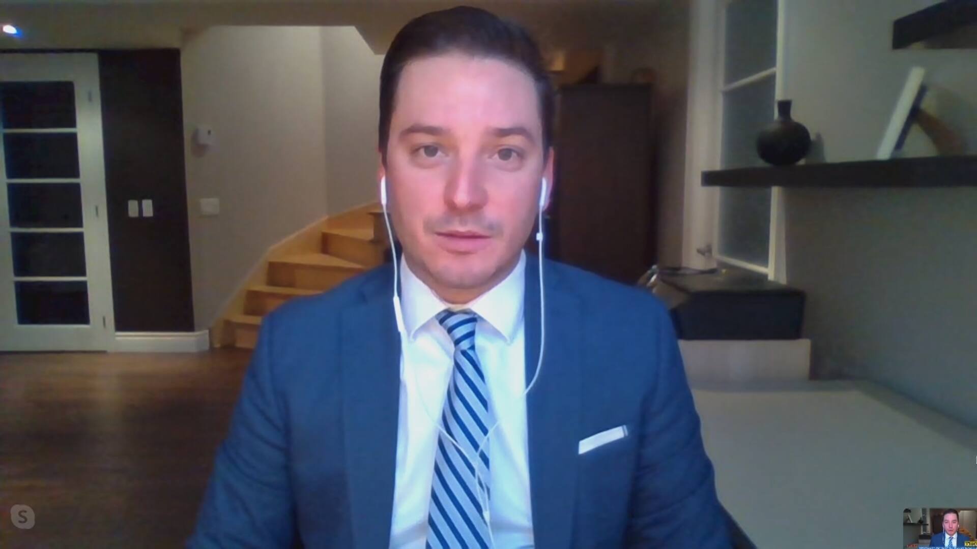 «Au Québec, ça doit se passer en français», dit Simon Jolin-Barrette ...