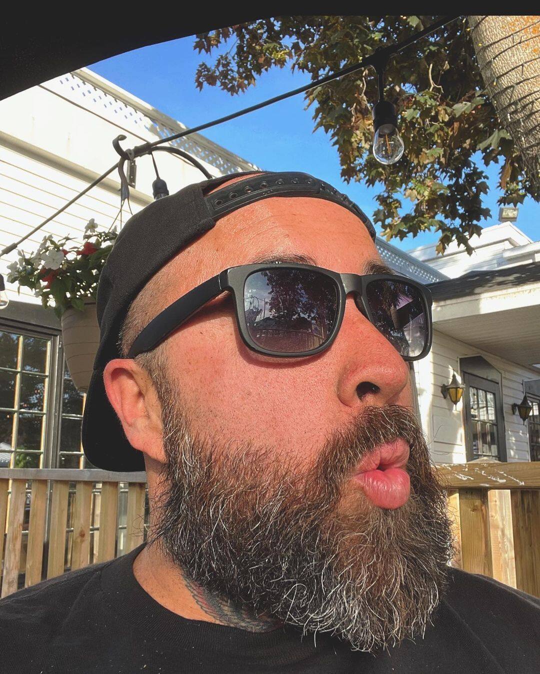 Jonathan Roberge a un immense nouveau tatouage qui passera ...