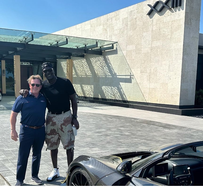 Michael Jordan se paie la voiture «la plus rapide au monde» qui peut ...