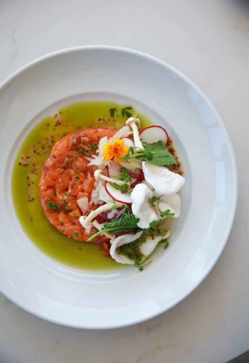 Terrasse Carla: Une nouvelle adresse électrisante dans le Quartier ...