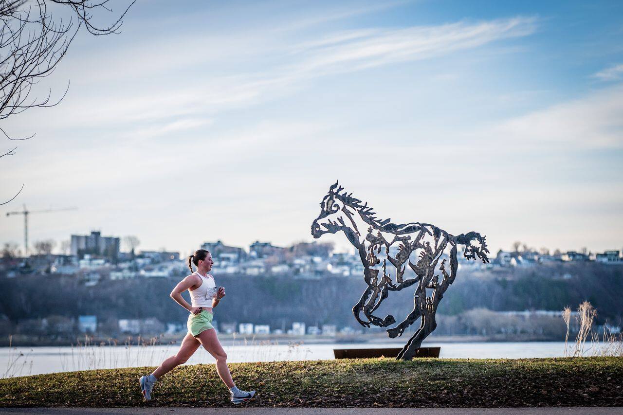 Aux aurores pour courir sur le bord du fleuve Saint-Laurent | JDQ
