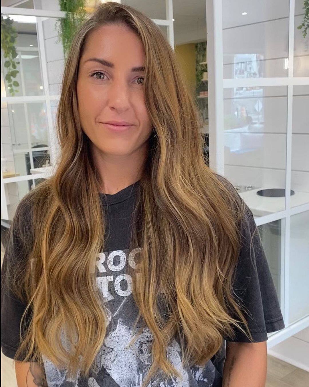 Kim Clavel's Instagram, Twitter & Facebook on IDCrawl