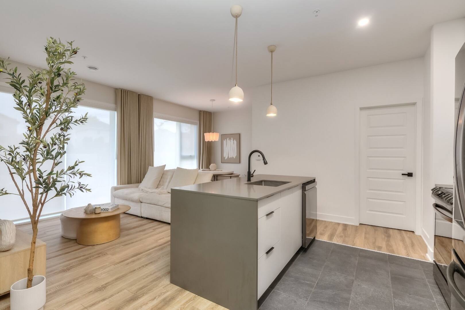 Noémie Marleau et Vincent Beauregard mettent leur lumineux condo à ...