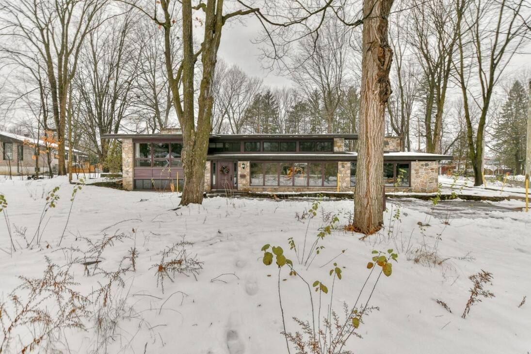 Architecture unique au coeur du vieux Rosemère | JDQ