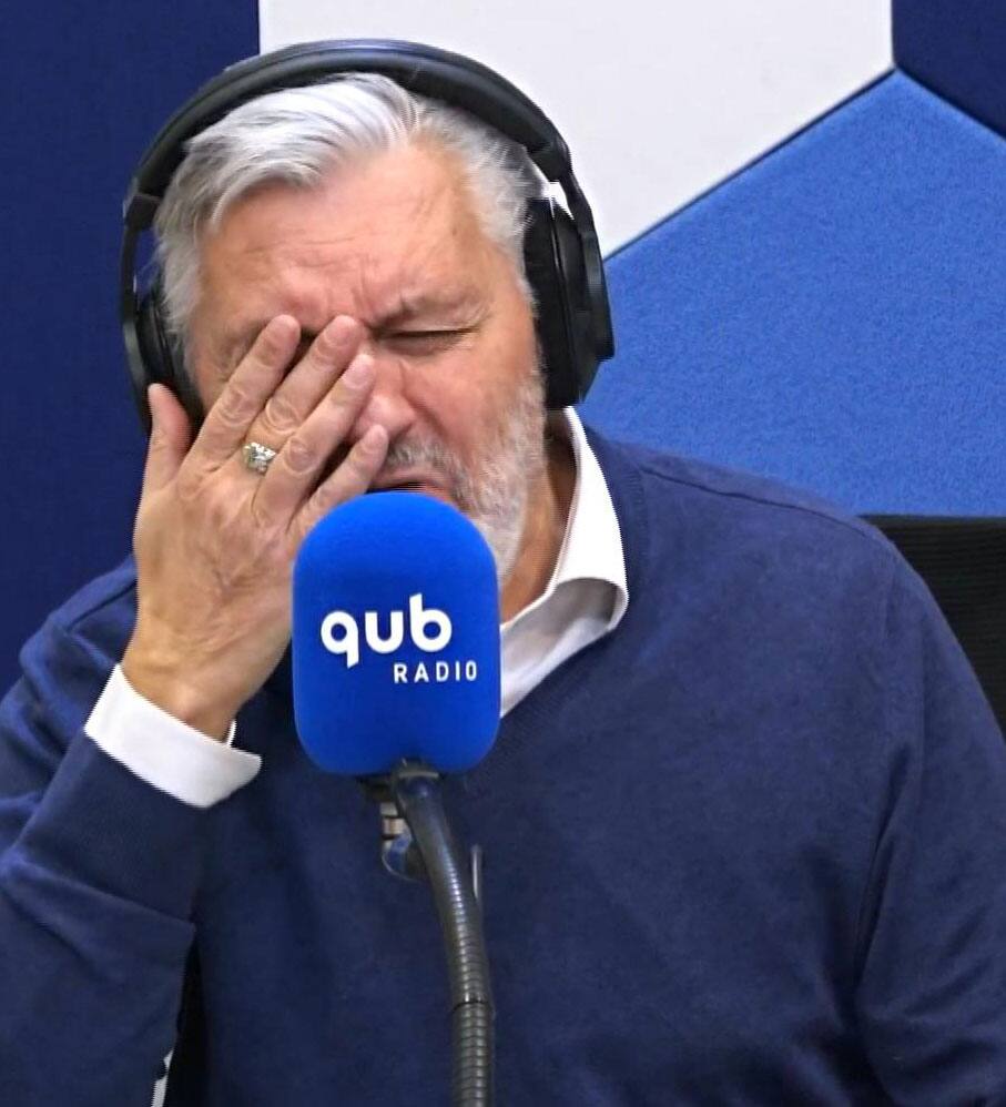 «Pus capable!», lance Richard Martineau en larmes | TVA Nouvelles