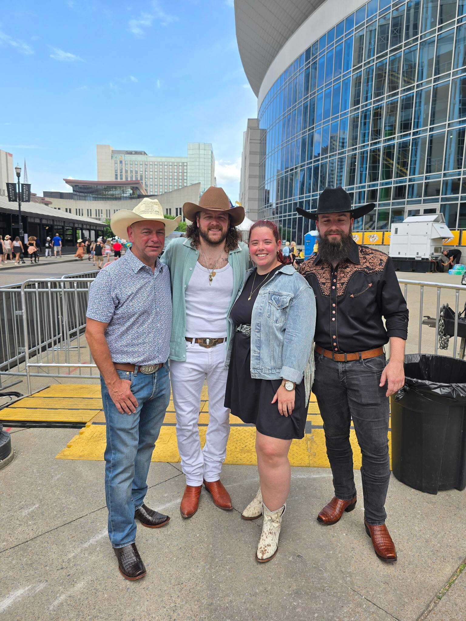 Matt Lang a réalisé son rêve de chanter à Nashville... et a vécu un lot ...