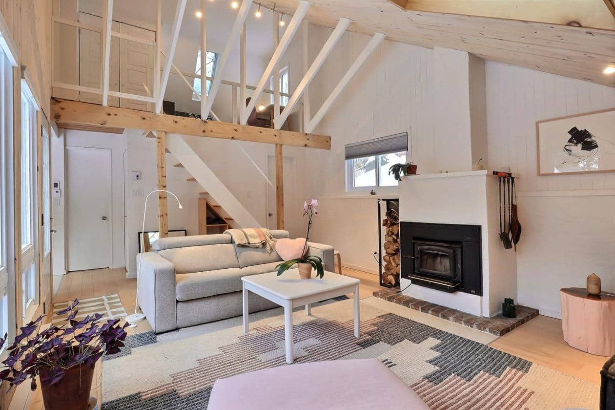 Un étonnant petit chalet à vendre à Orford pour 405 000$ | Silo 57