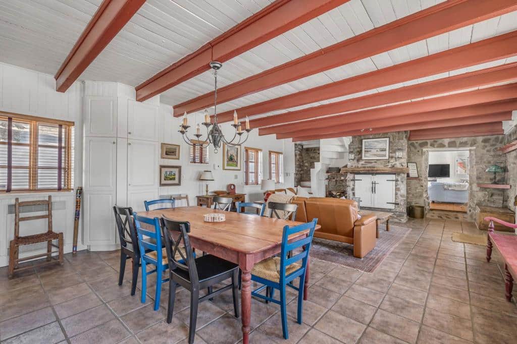 Sainte-Anne-de-Beaupré: belle maison ancestrale avec vue sur le fleuve ...