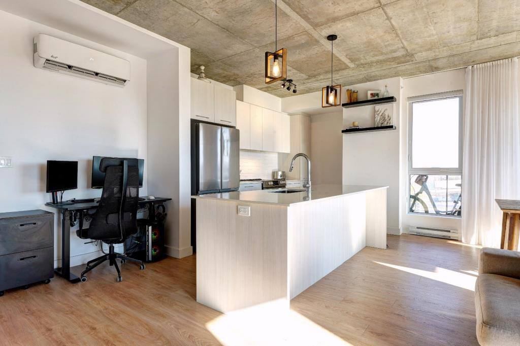 Un condo moderne et lumineux au 6e étage avec vue imprenable à vendre ...