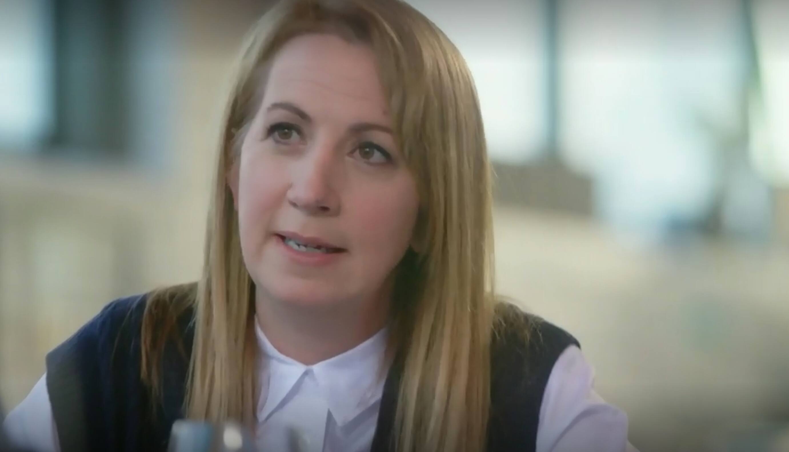 Mélanie Maynard aborde avec franchise sa différence d'âge avec son ...